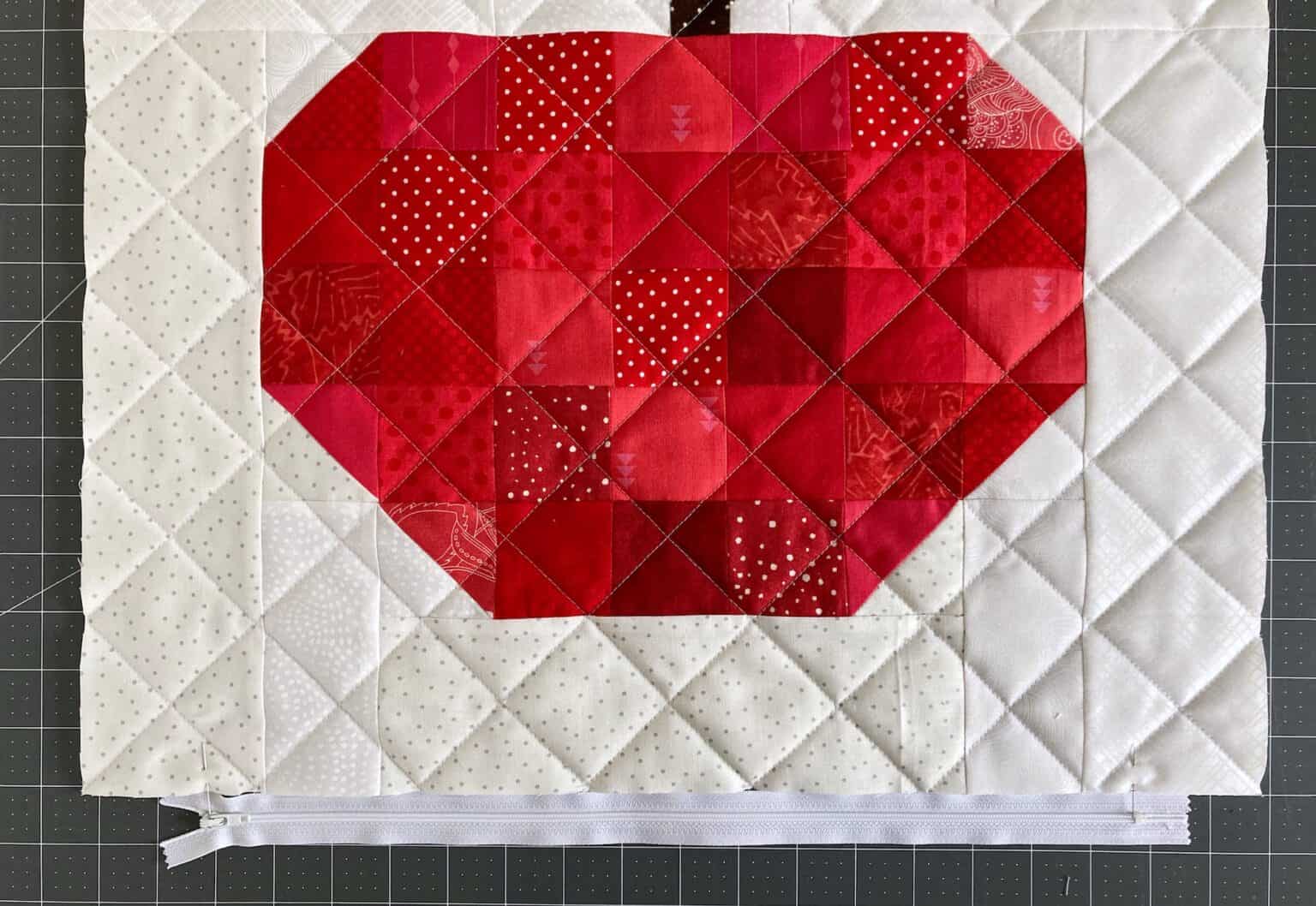 Quilted Apple Pillow Pattern – Clover Needlecraft