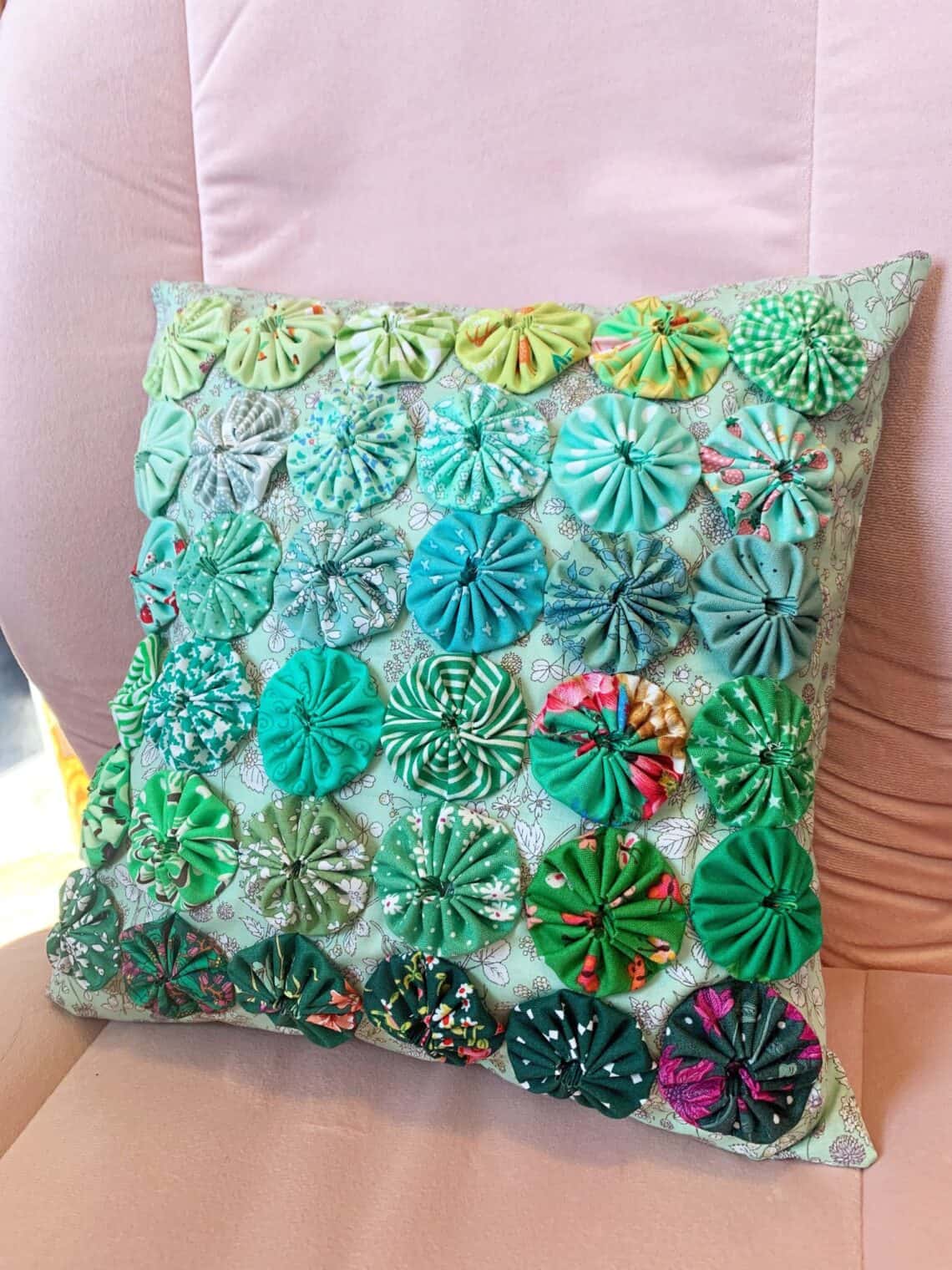 Green Yo-Yo Pillow- Sewing Tutorial – Clover Needlecraft