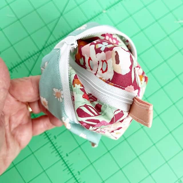 Back To School Pencil Pouch {Sewing Tutorial} – Clover Needlecraft