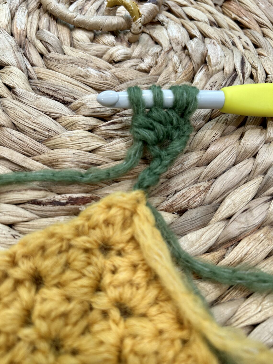 Color-Block Scarf (crochet pattern) – Clover Needlecraft