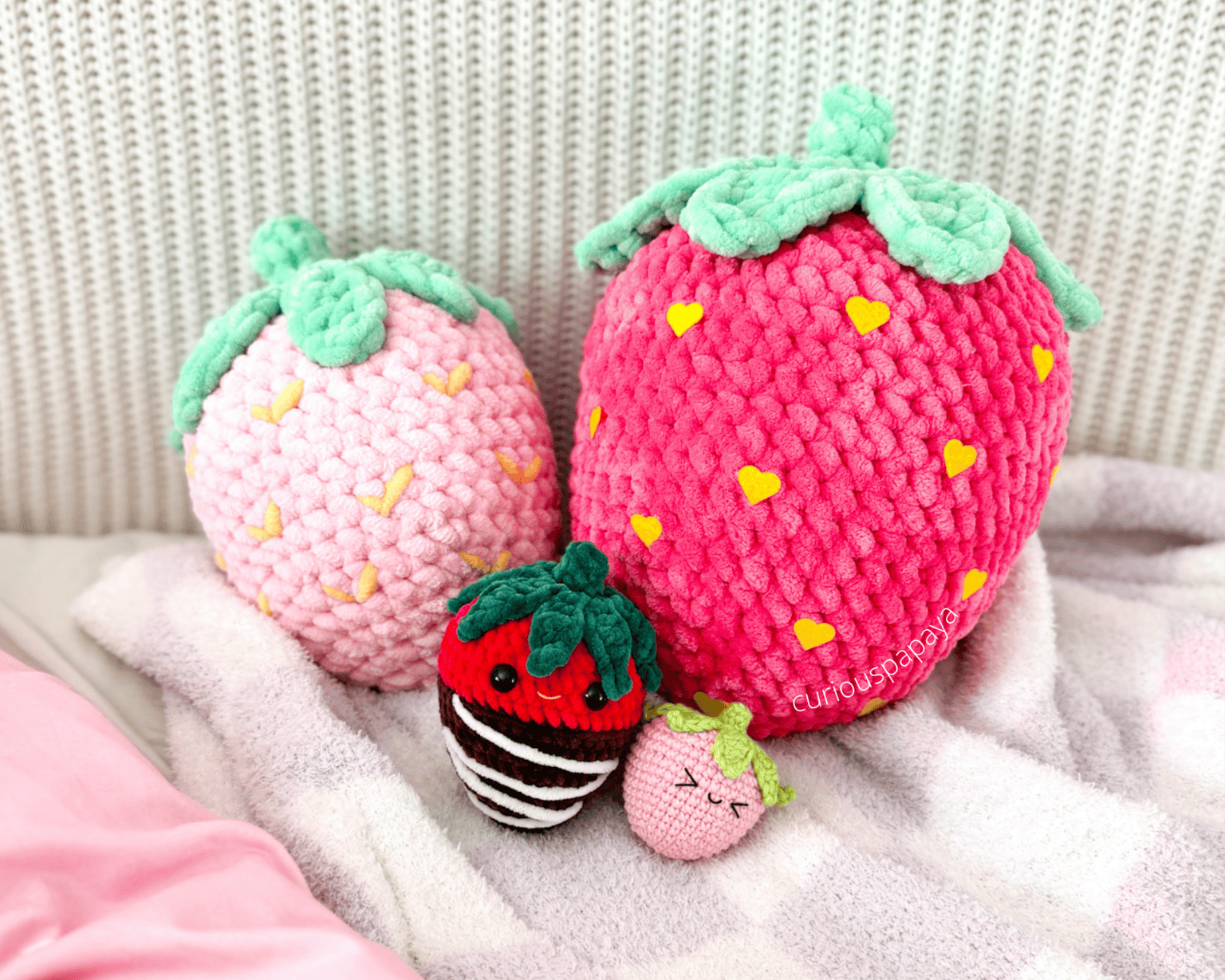Giant Strawberry Crochet Pattern – Clover Needlecraft