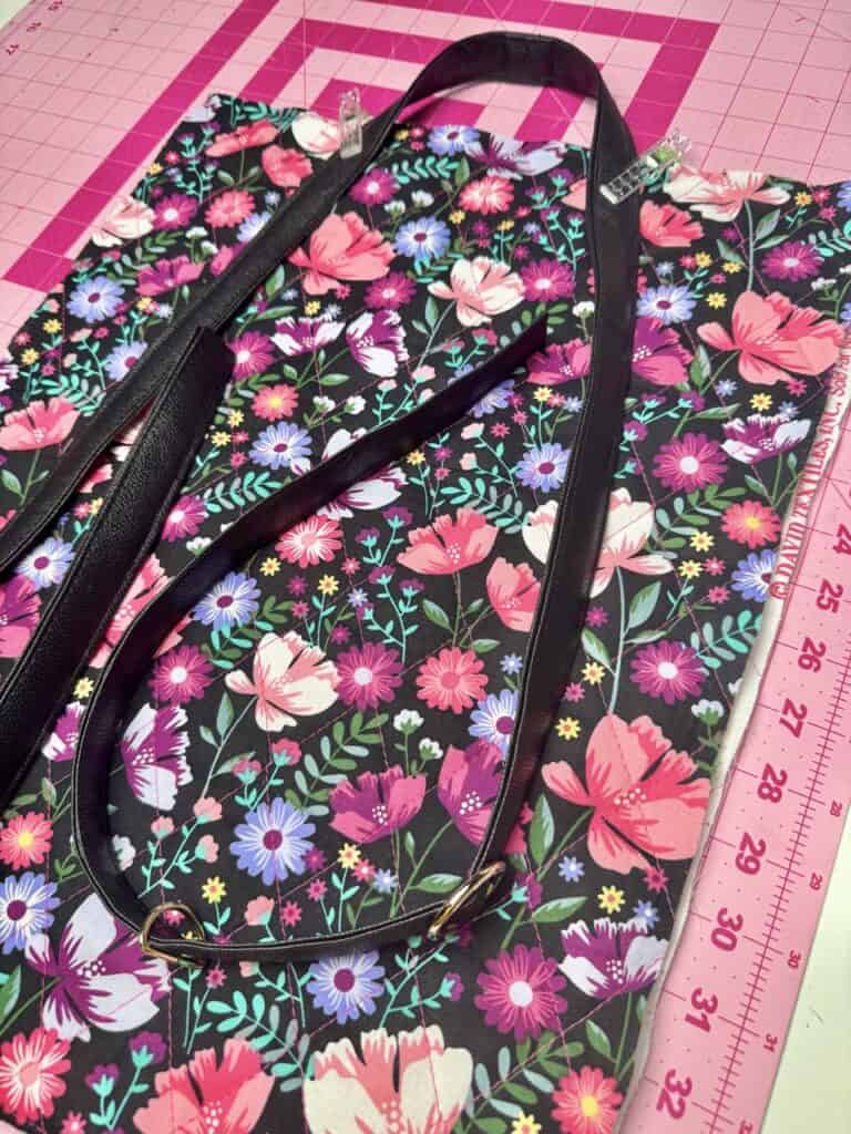 DIY Convertible Tennis Bag – Clover Needlecraft